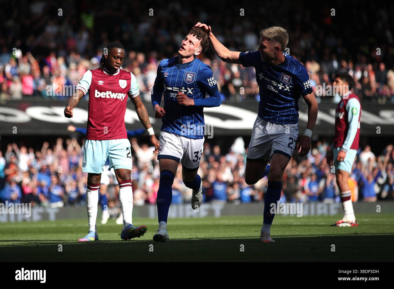 Ipswich Town's Nathan Broadhead (centre) celebrates scoring their side ...