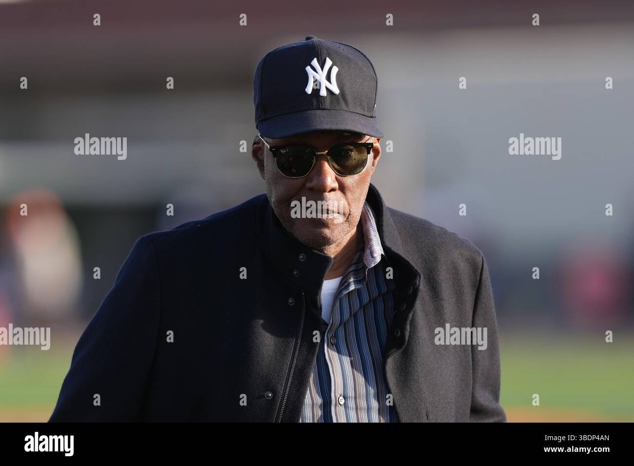 Bobby Kersee watches during Sound Running Track Fest at Occidental ...