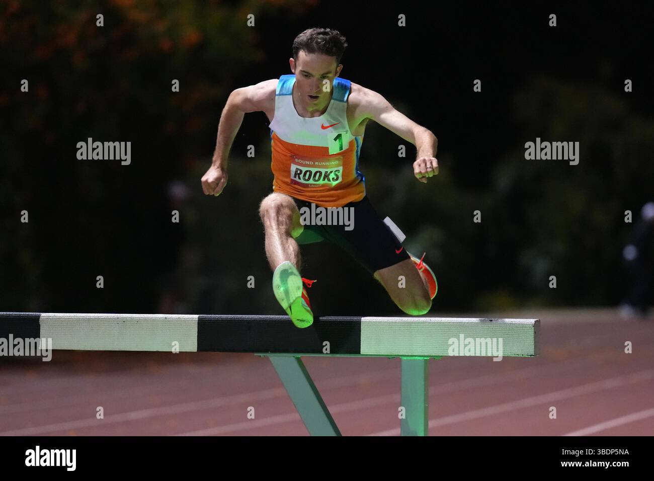 Los Angeles, United States. 24th May, 2025. Kenneth Rooks (USA) wins ...
