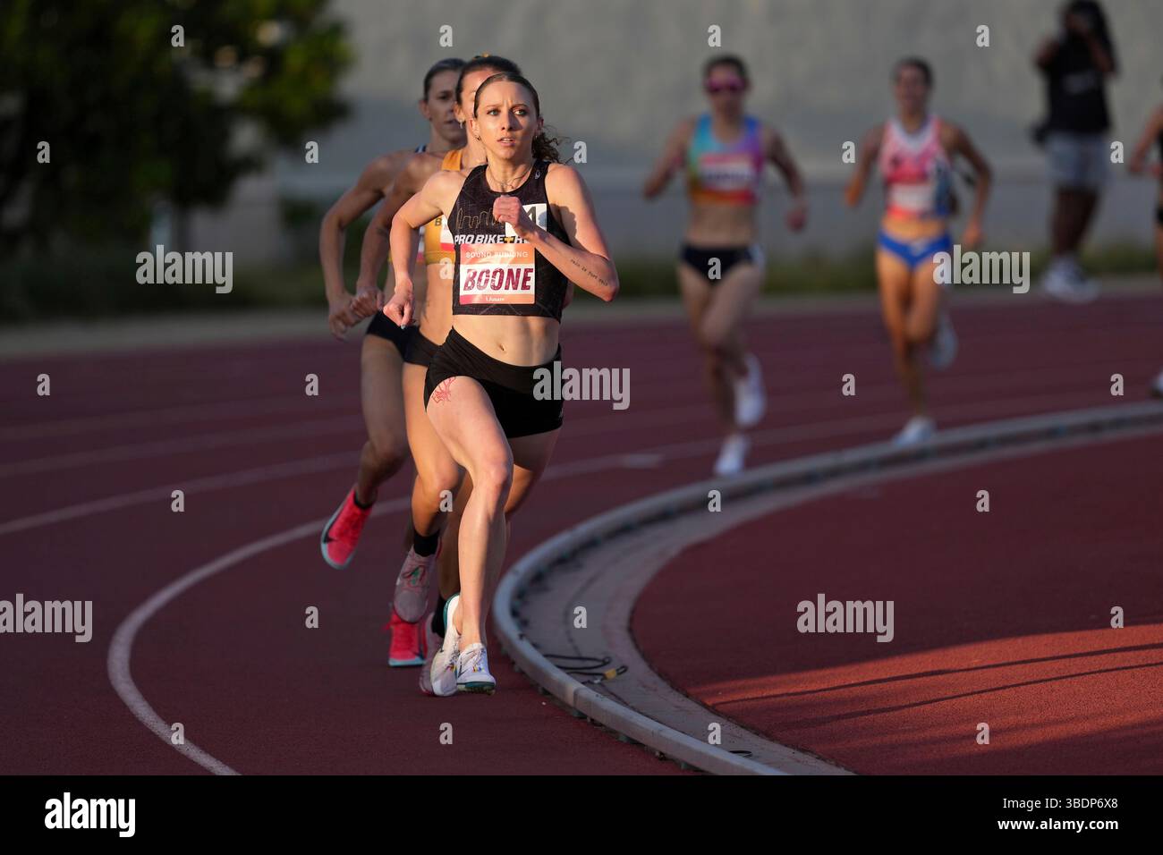 Grace Boone (USA) paces a women's 1,500m heat during Sound Running ...