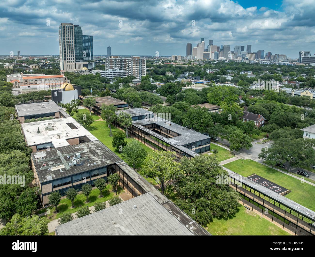 Aerial view of St Thomas University private higher education institute ...