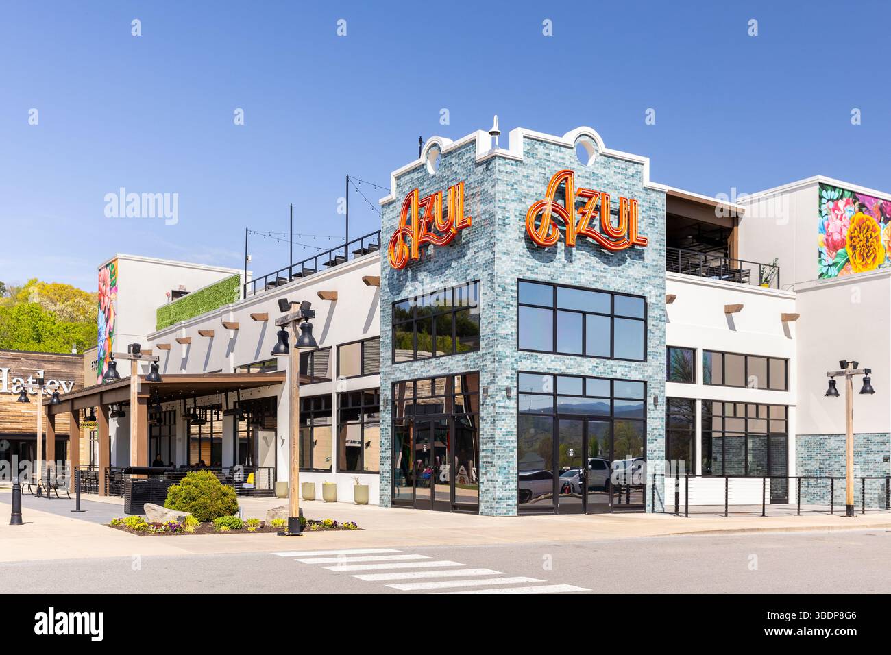 Azul Cantina is located in the heart of Pigeon Forge offering Mexican ...