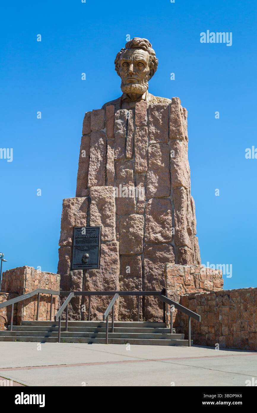 Abraham Lincoln memorial monument sculpted by Robert Russin at the ...
