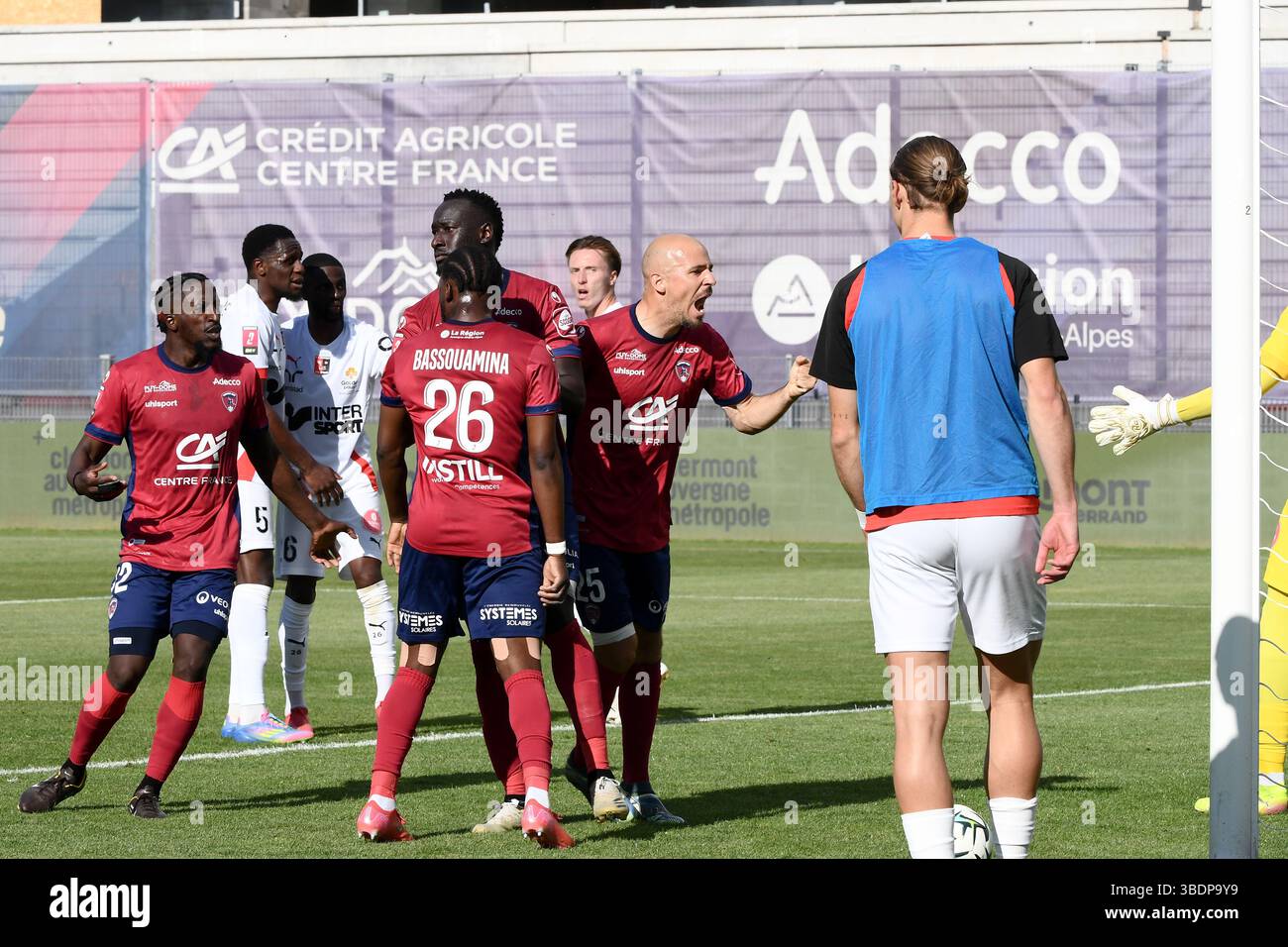18 Famara DIEDHIOU (cf63) - 25 Johan GASTIEN (cf63) - 32 Kader BAMBA ...