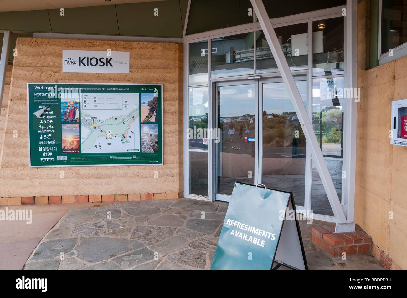 The Twelve Apostles kiosk, Visitors center, Port Campbell National Park ...