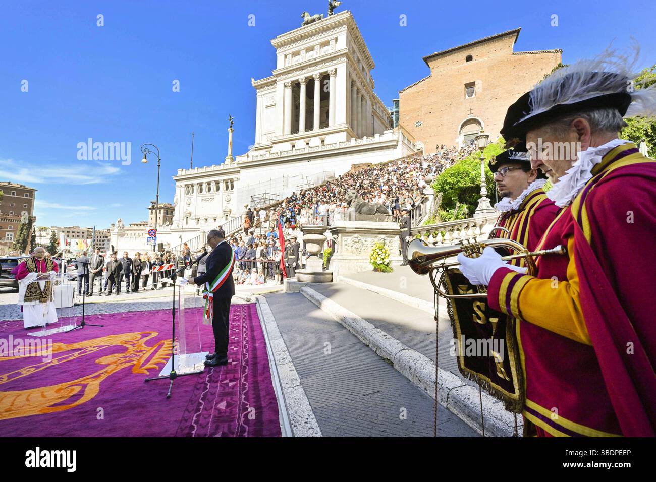 Rome, Italy. 25th May, 2025. Pope Leo XIV greets Rome's Mayor Roberto ...
