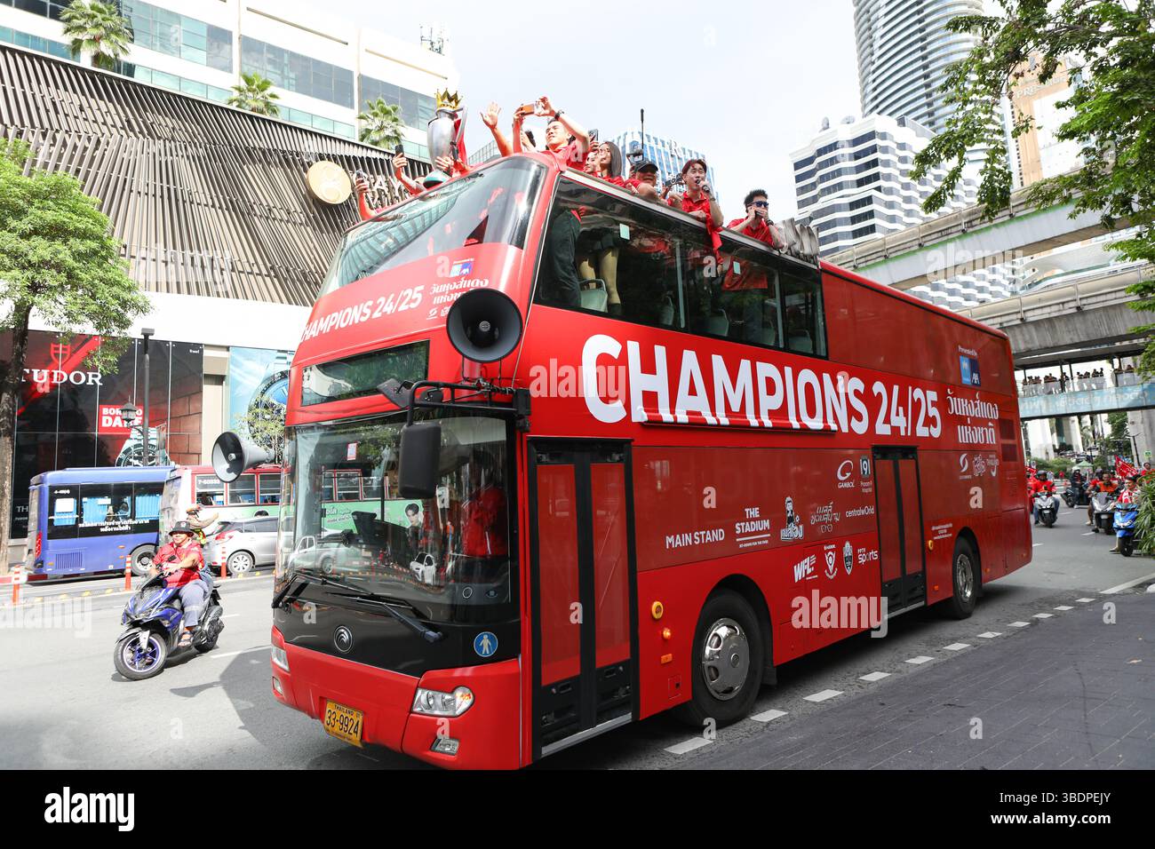 A general view of the atmosphere Liverpool fans take part open-top bus ...