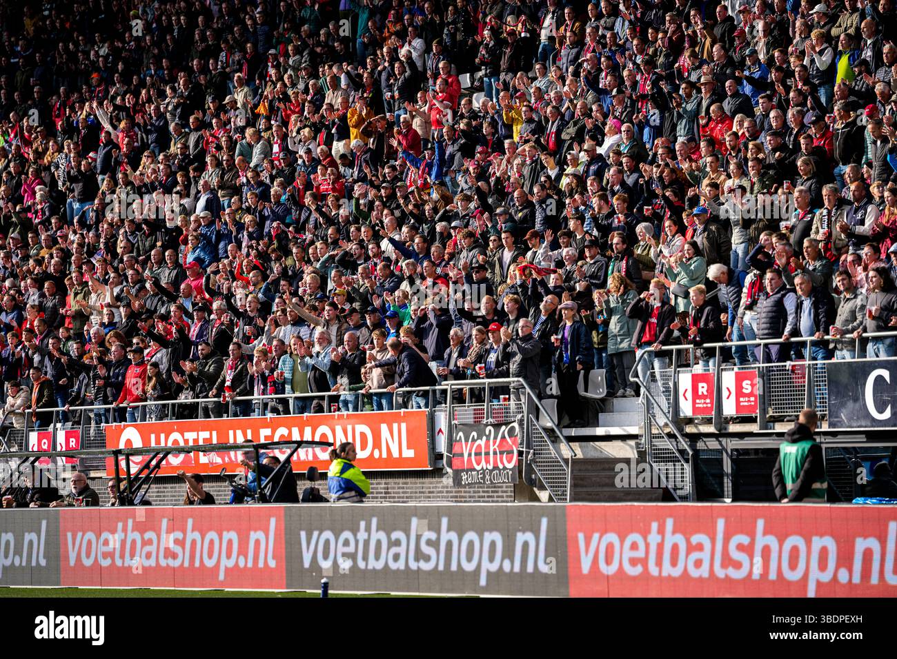ALKMAAR, NETHERLANDS - MAY 25: fans of AZ Alkmaar celebrate the goal ...