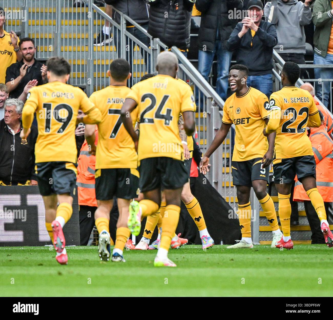 Wolverhampton, West Midlands, UK. 25th May 2025; Molineux Stadium ...