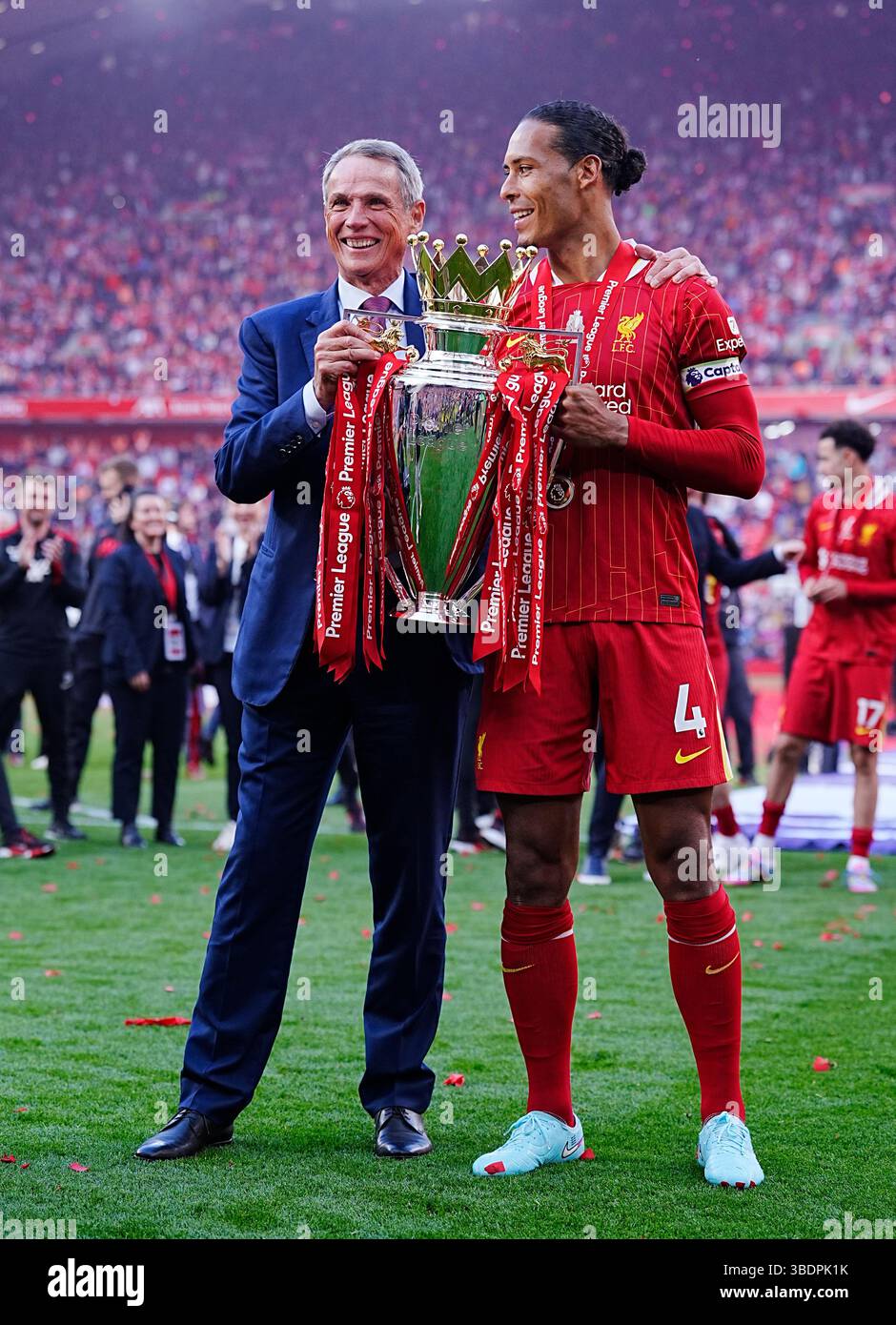 Liverpool's Virgil van Dijk and former Liverpool legend Alan Hansen ...