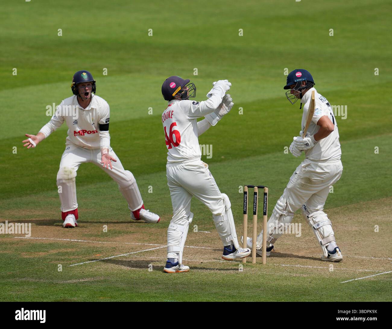 Cardiff,UK, 25 May 2025 Chris Cooke of Glamorgan catches ball during ...