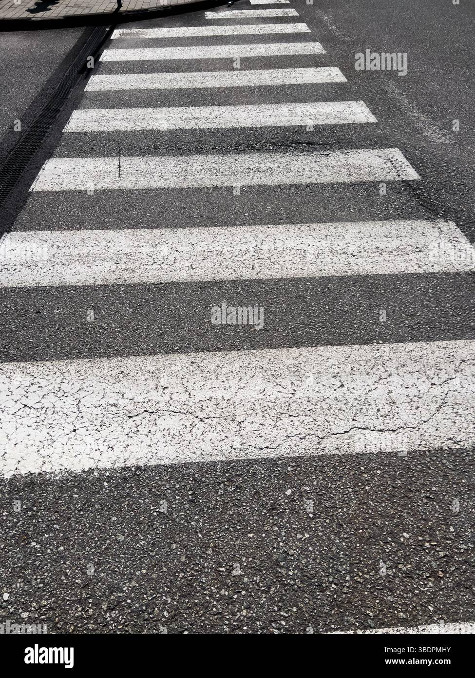 Zebra pedestrian road marking hi-res stock photography and images - Alamy