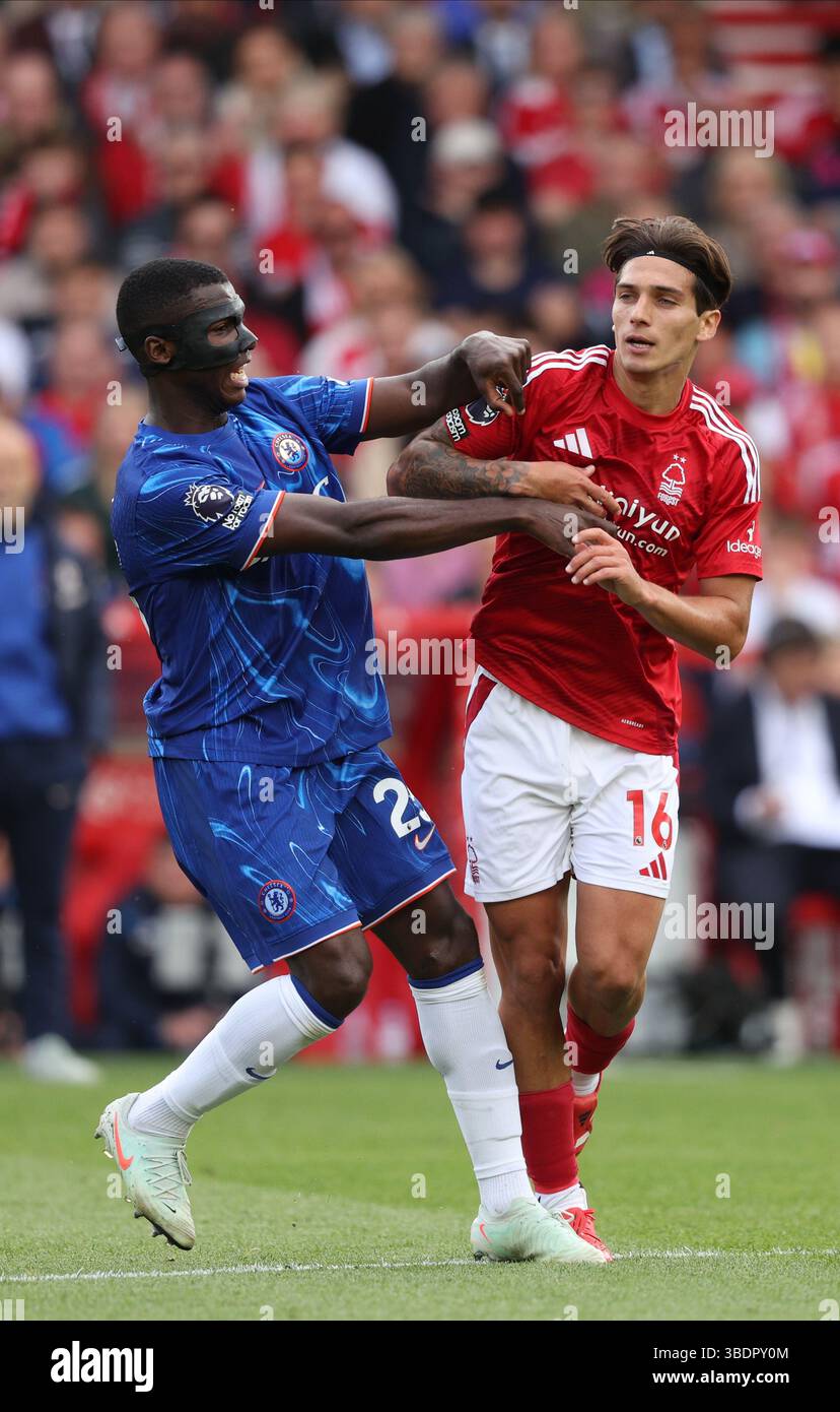 MOISES CAICEDO & NICOLAS DOMINGUEZ NOTTINGHAM FOREST FC V CHELSEA FC ...