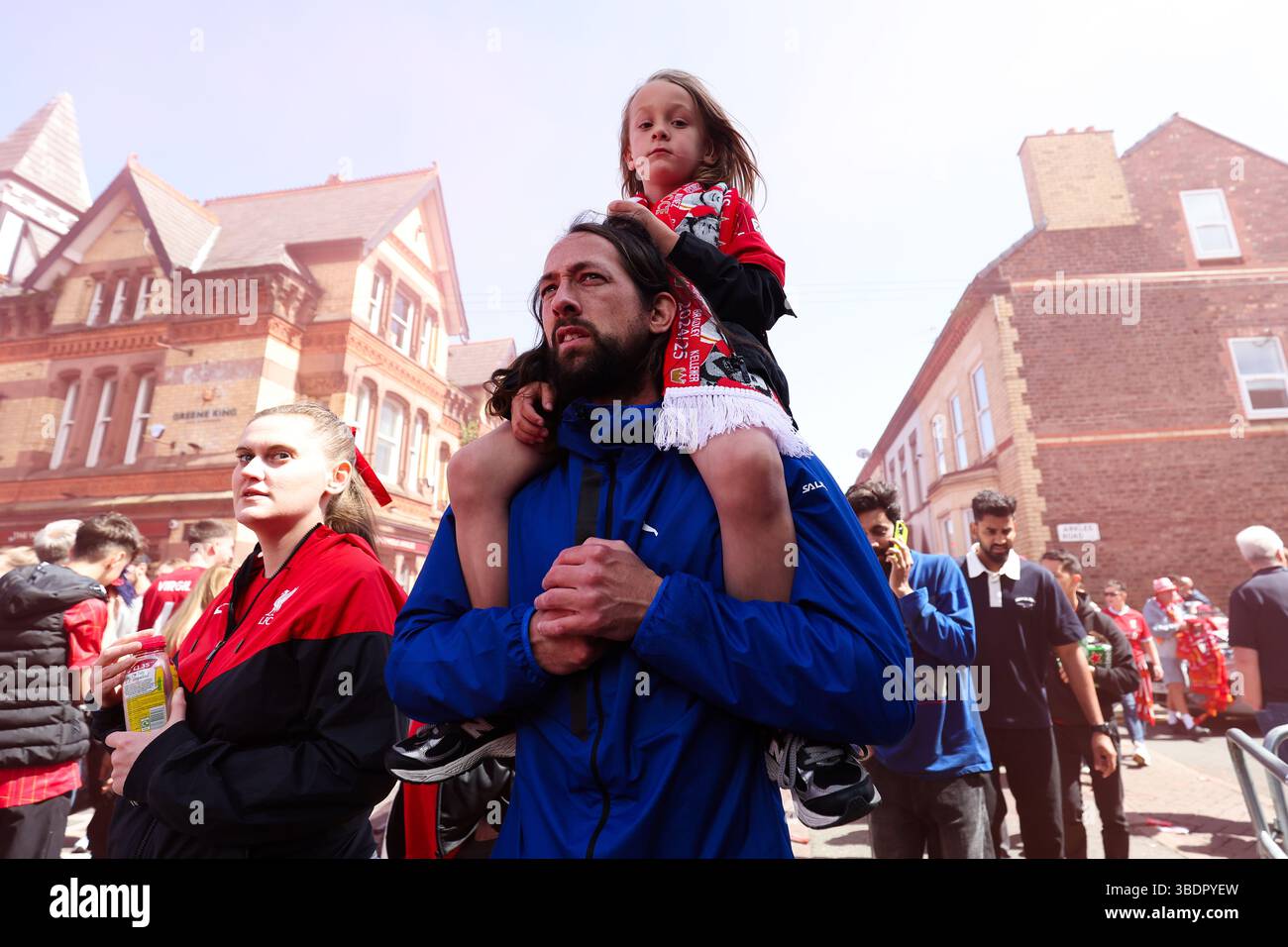 Crystal palace fans liverpool hi-res stock photography and images - Alamy
