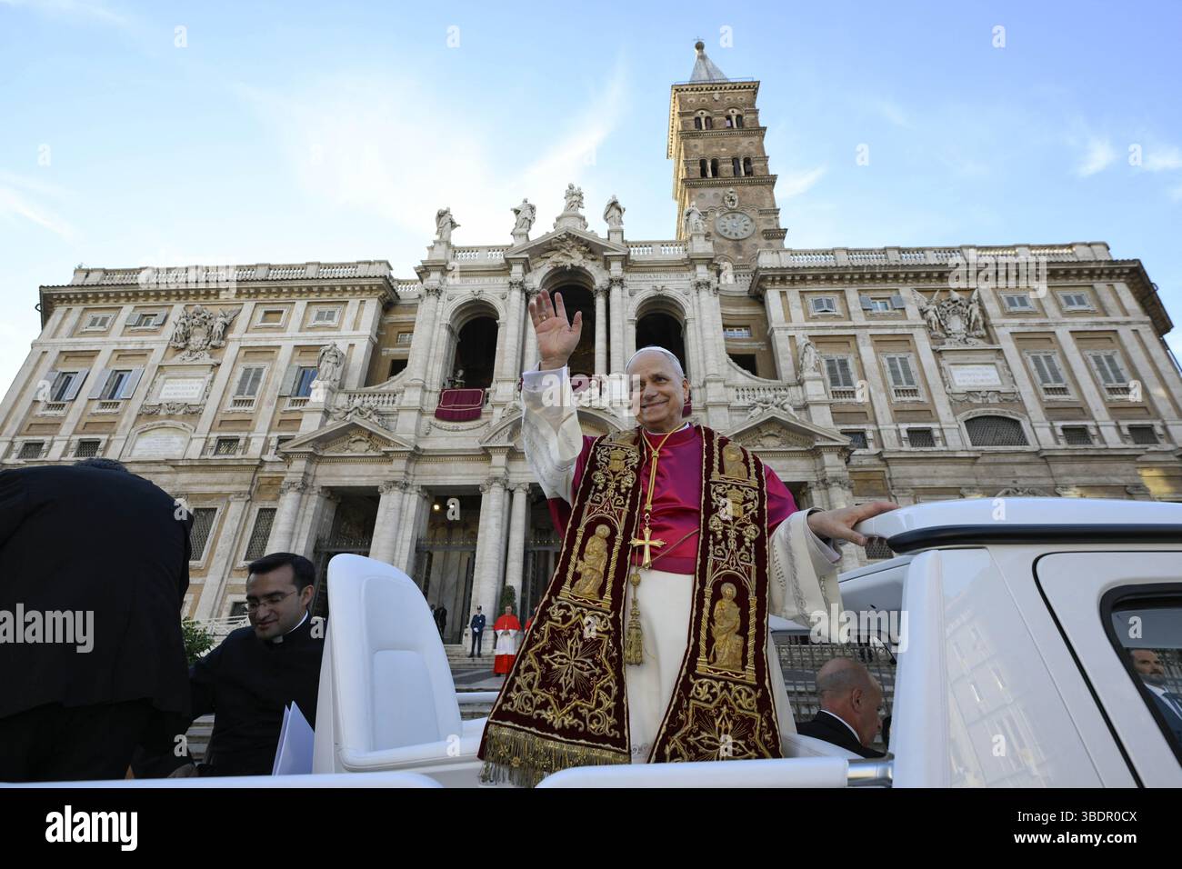 Rome, Italy. 25th May, 2025. Pope Leo XIV visits the Basilica of St. Mary Major (Santa Maria ...