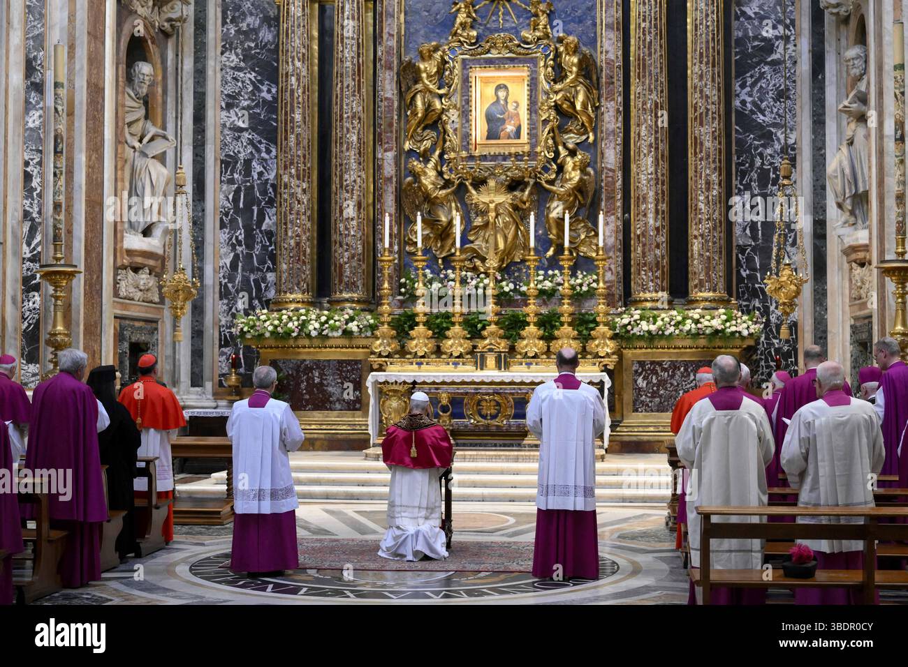 Rome, Italy. 25th May, 2025. Pope Leo XIV visits the Basilica of St. Mary Major (Santa Maria ...