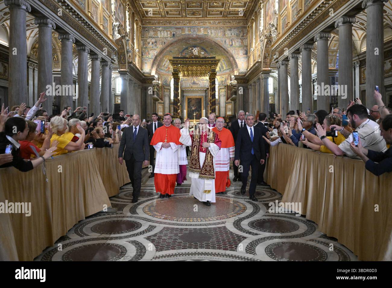Rome, Italy. 25th May, 2025. Pope Leo XIV visits the Basilica of St. Mary Major (Santa Maria ...