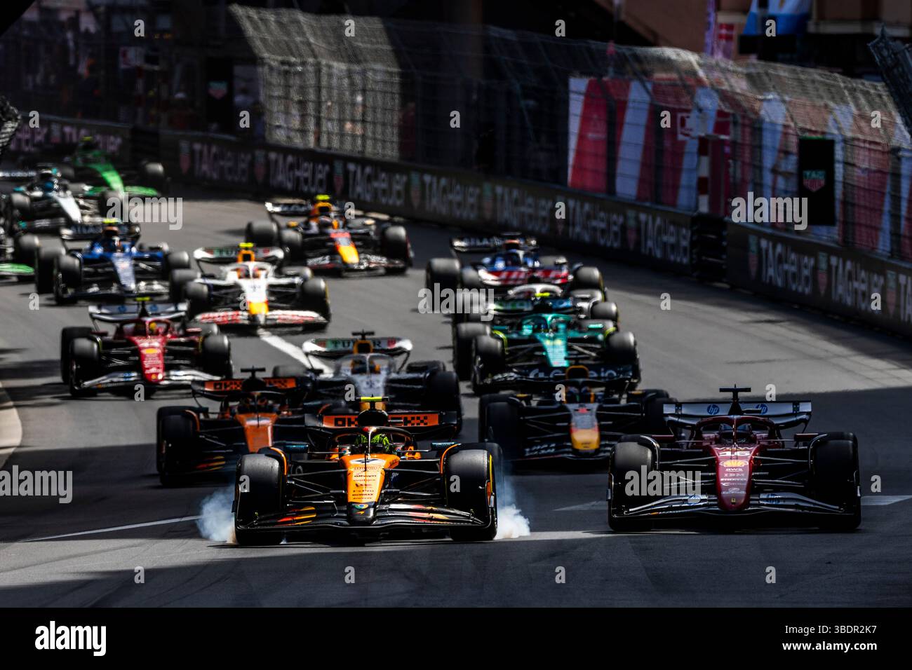 Monte-Carlo, Monaco. 25th May, 2025. Start, #4 Lando Norris (GBR, McLaren F1 Team), #16 Charles ...