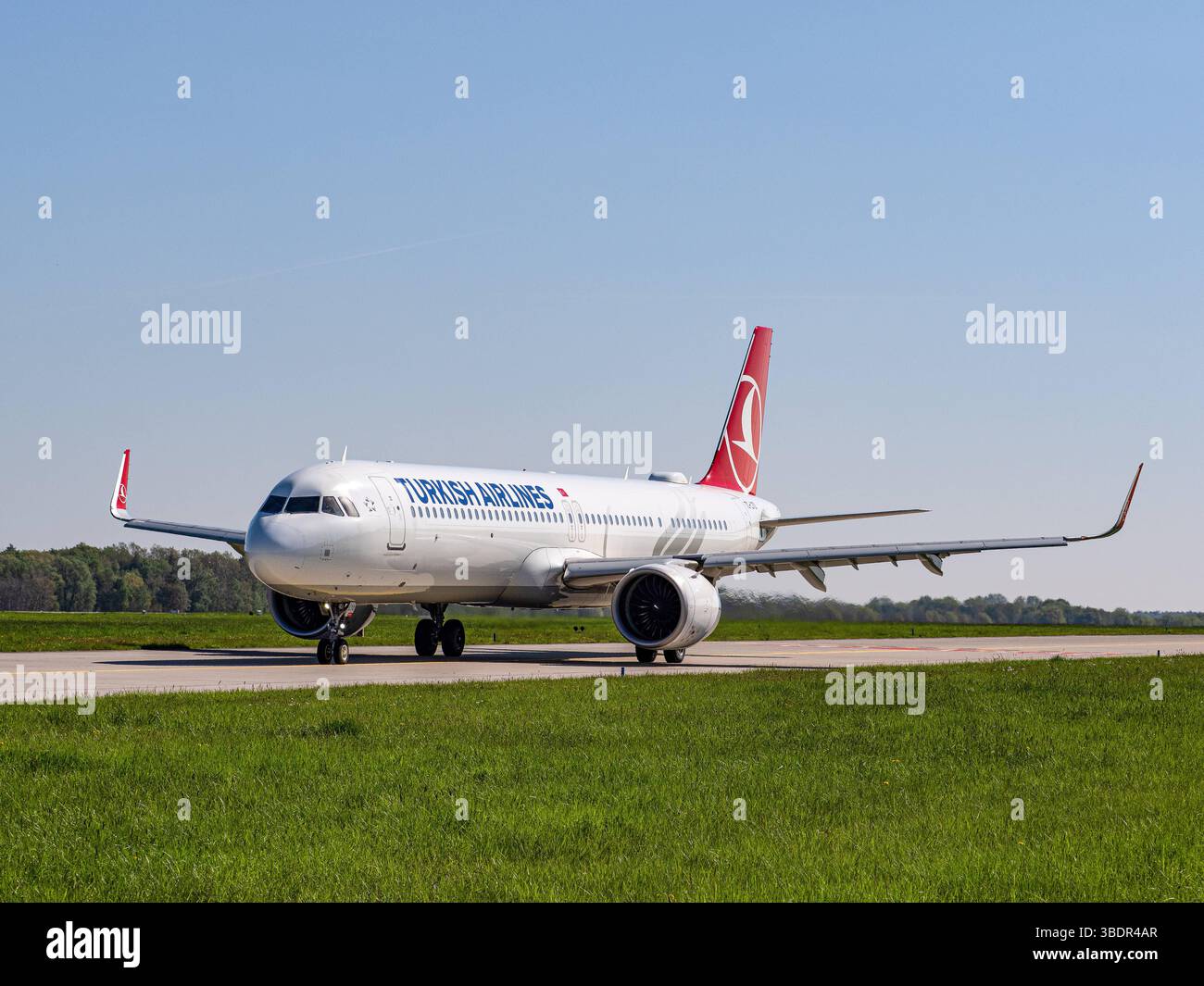 Turkish Airlines A321NEO auf dem Flughafen Hannover *** Turkish ...