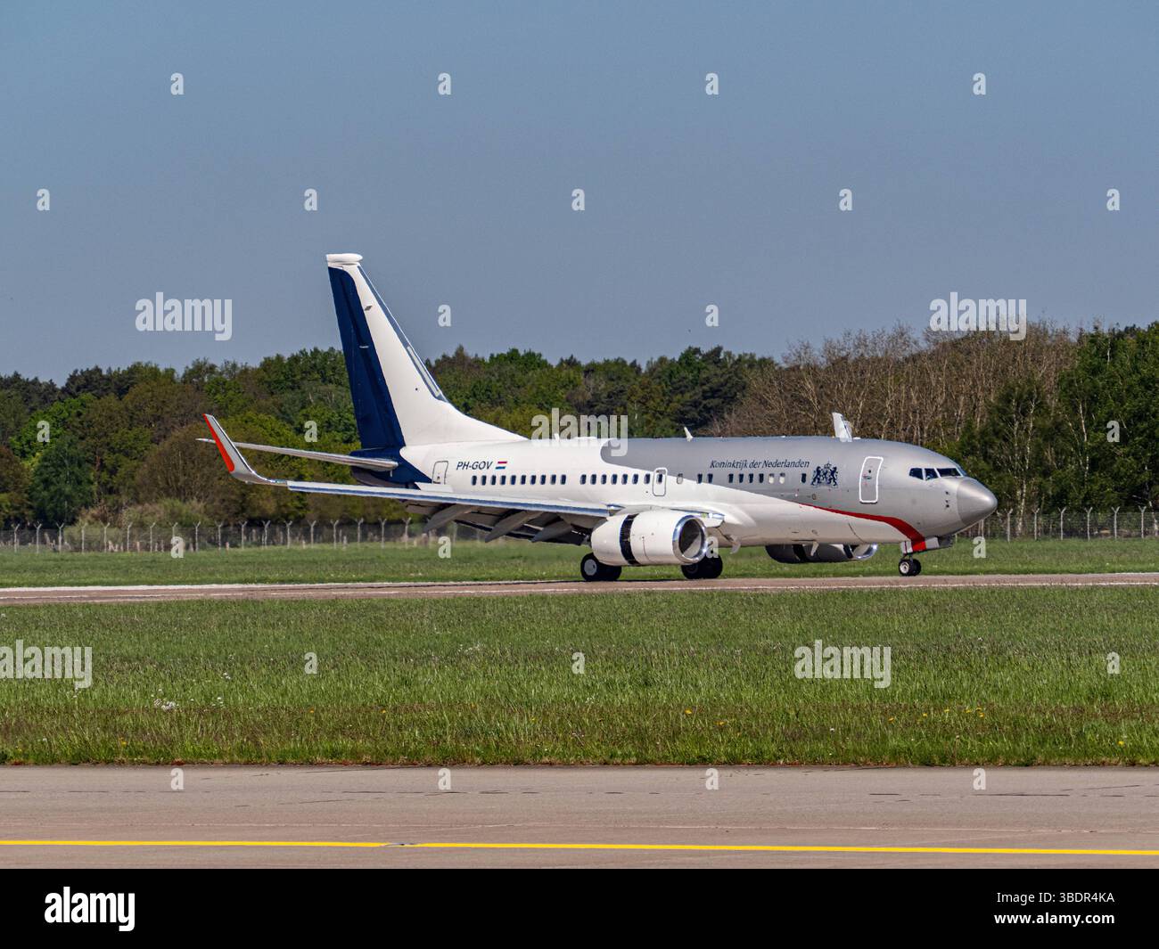 Diese Boeing 737-7oo gehört der niederländischen Regierung. *** This ...