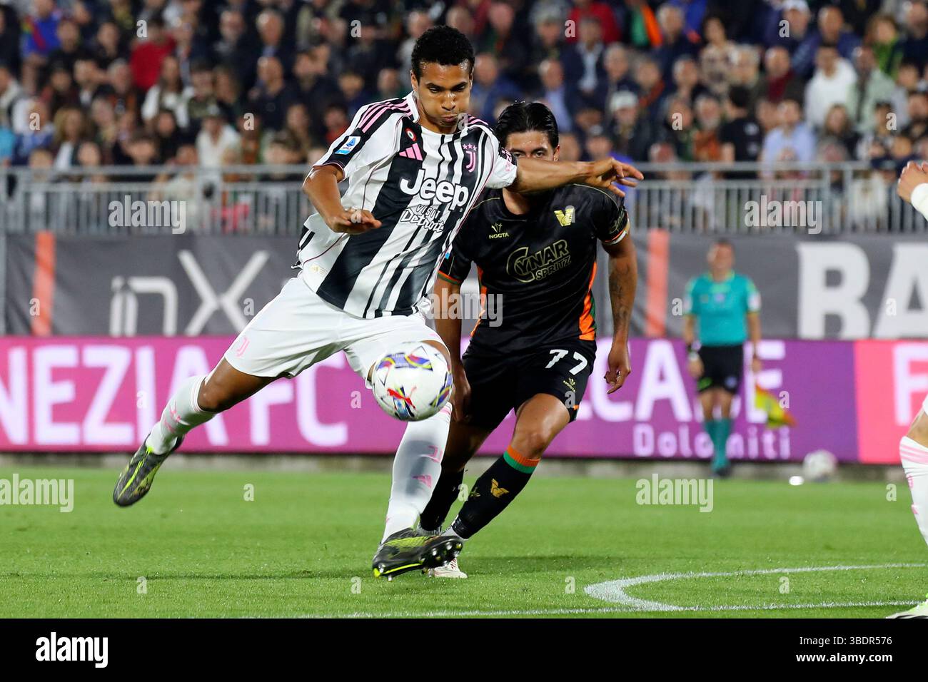 Venezia, Italia. 25th May, 2025. Juventus' Alberto Costa Venezia's ...