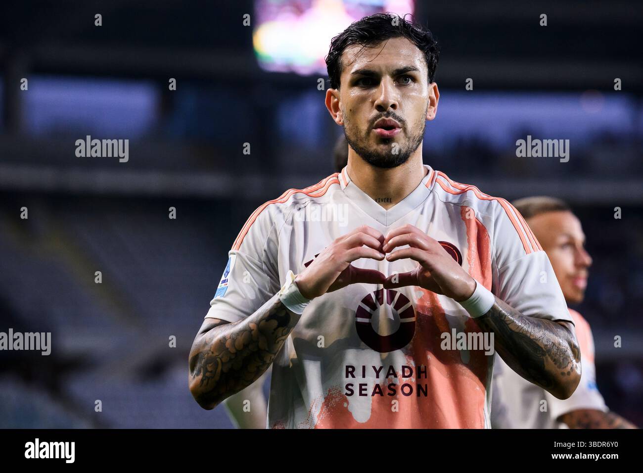 Leandro Paredes of AS Roma celebrates after scoring a goal from a ...