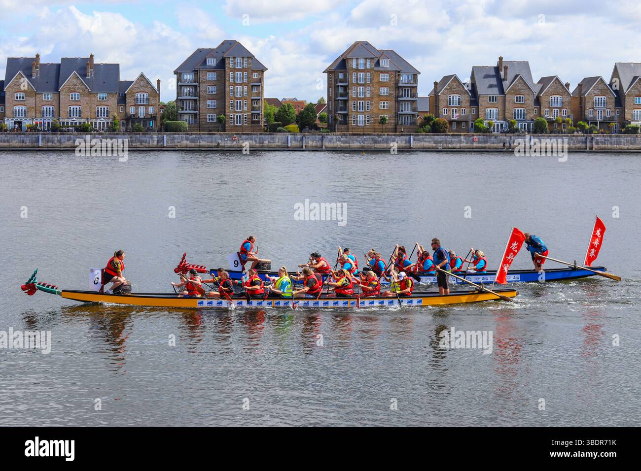 Medway Sunlight Rotary Club annual Dragon Boat and Food Festival at ...