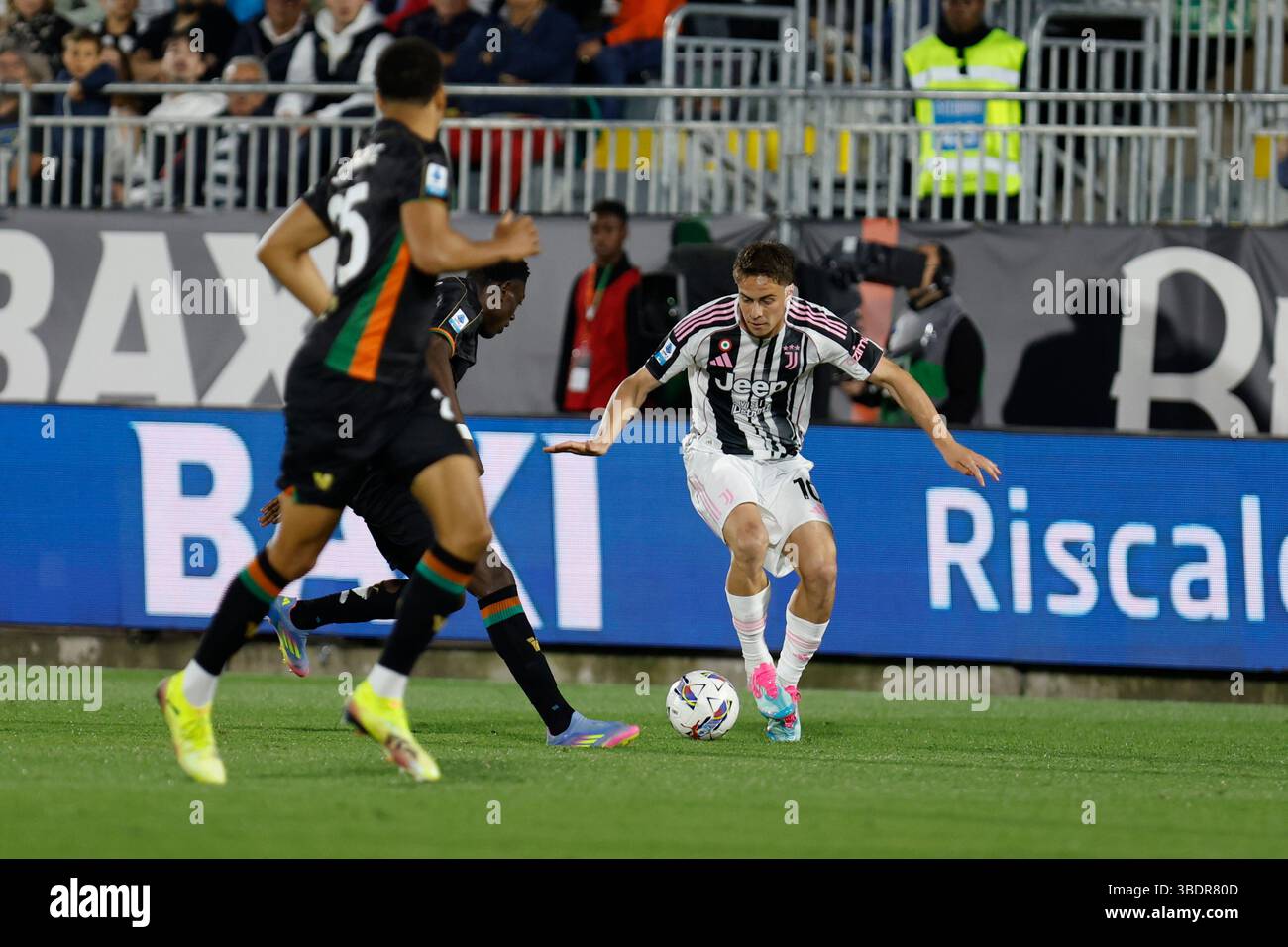 Venezia, Veneto, Italy. 25th May, 2025. Juventus's KENAN YILDIZ in ...