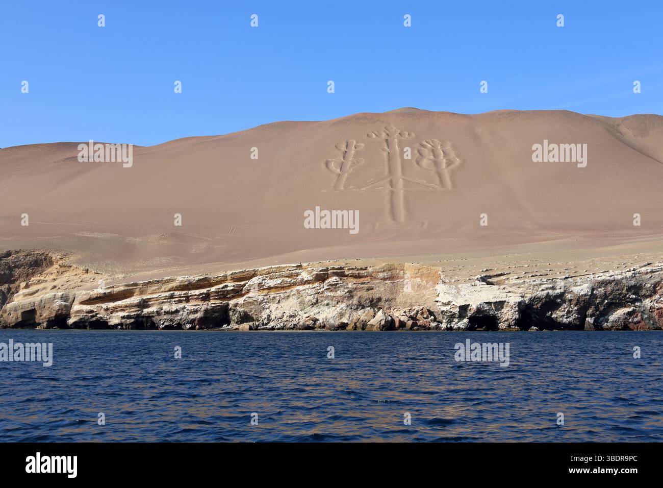 South America Peru Paracas Candelabra National Candelabra of the Andes ...