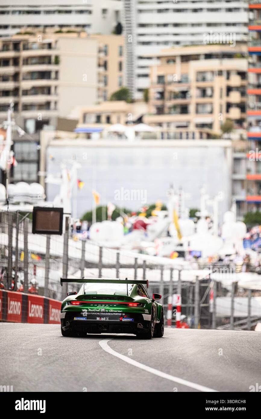 #17 Frank Porte Ruiz (AND, Martinet by Almeras), Porsche Mobil 1 ...