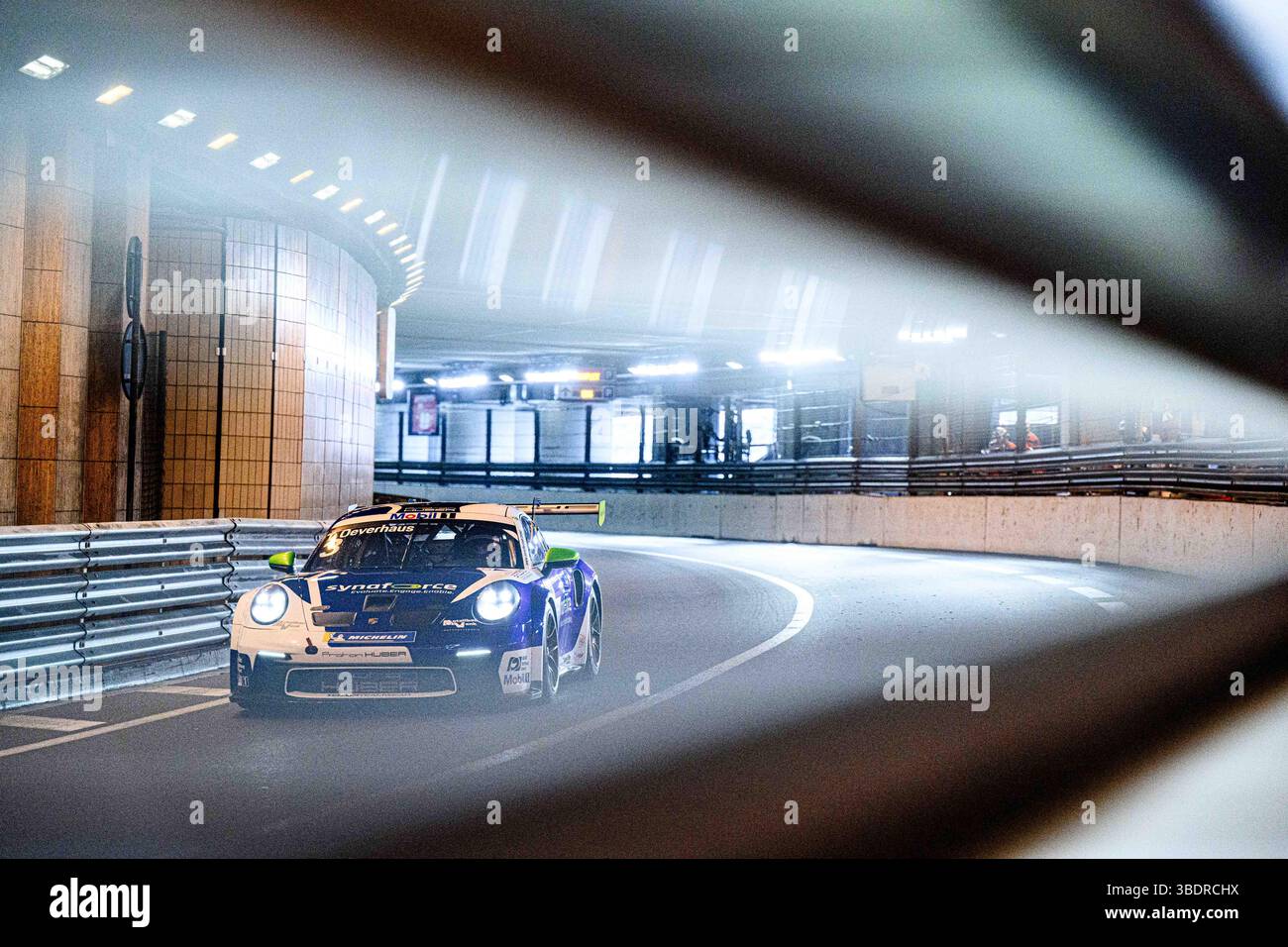 #3 Theo Oeverhaus (DEU, Proton Huber Competition), Porsche Mobil 1 ...