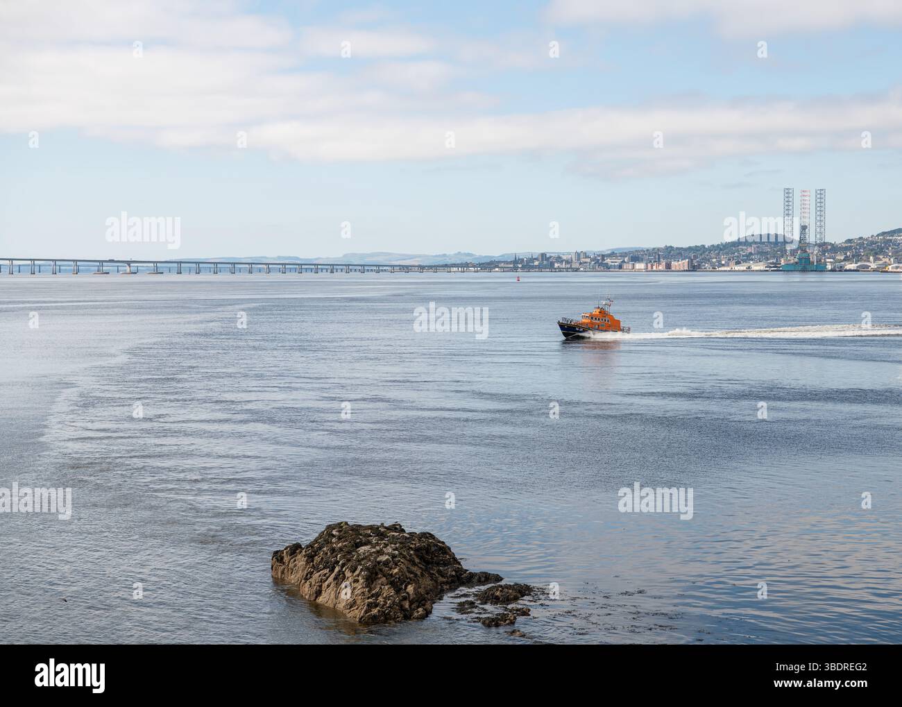Lifeboat Elizabeth of Glamis on the River Tay near Broughty Ferry ...
