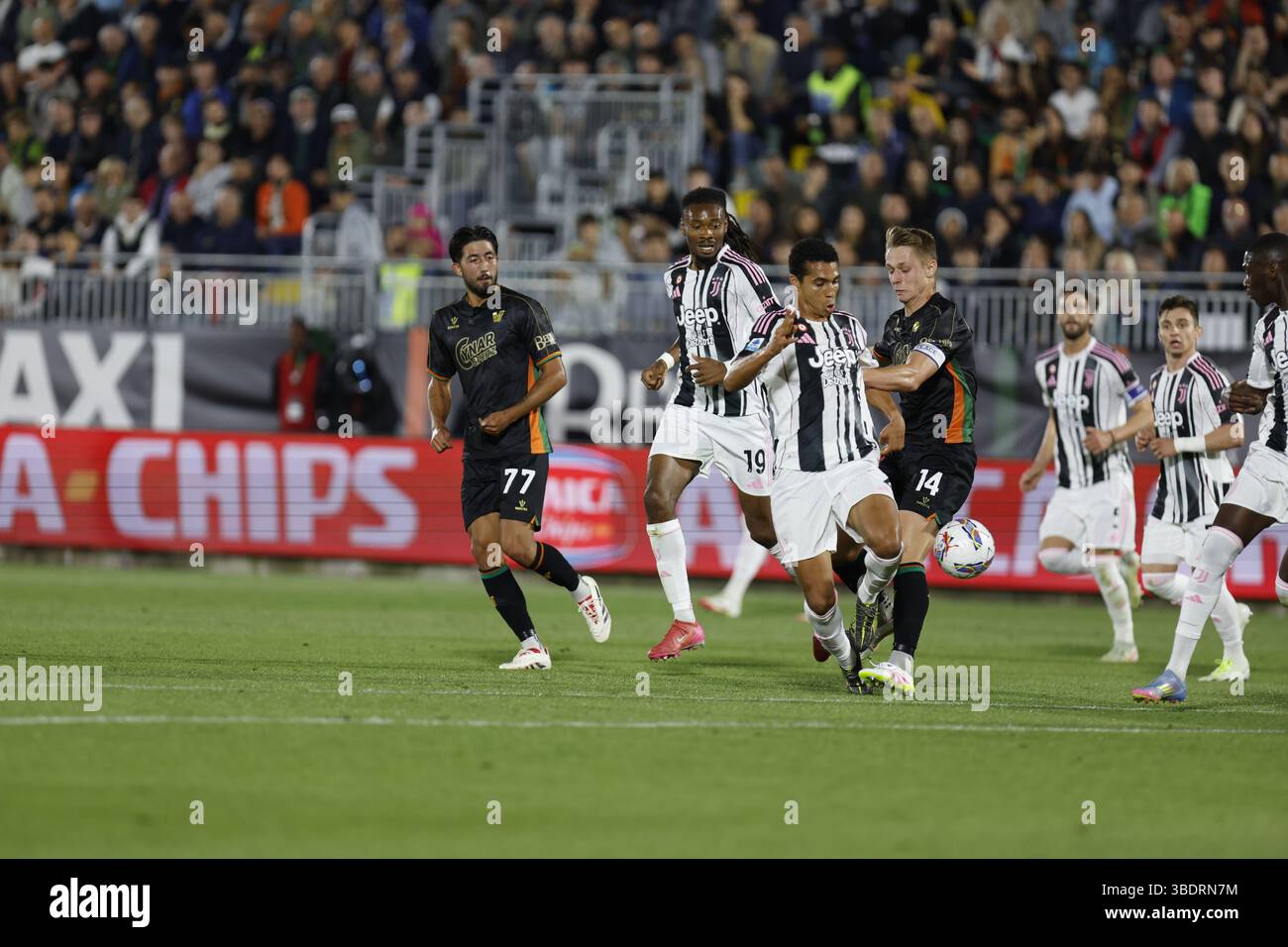 Venice, Italy. 25th May, 2025. Juventus's ALBERTO COSTA in action ...