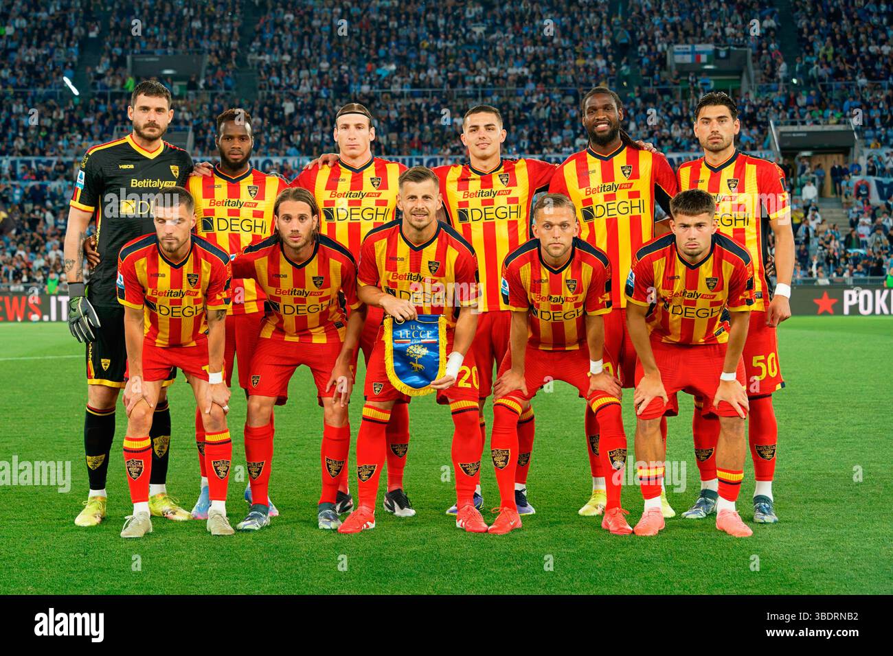 Rome, Italy. 25th May, 2025. US Lecce team line up during SS Lazio vs ...