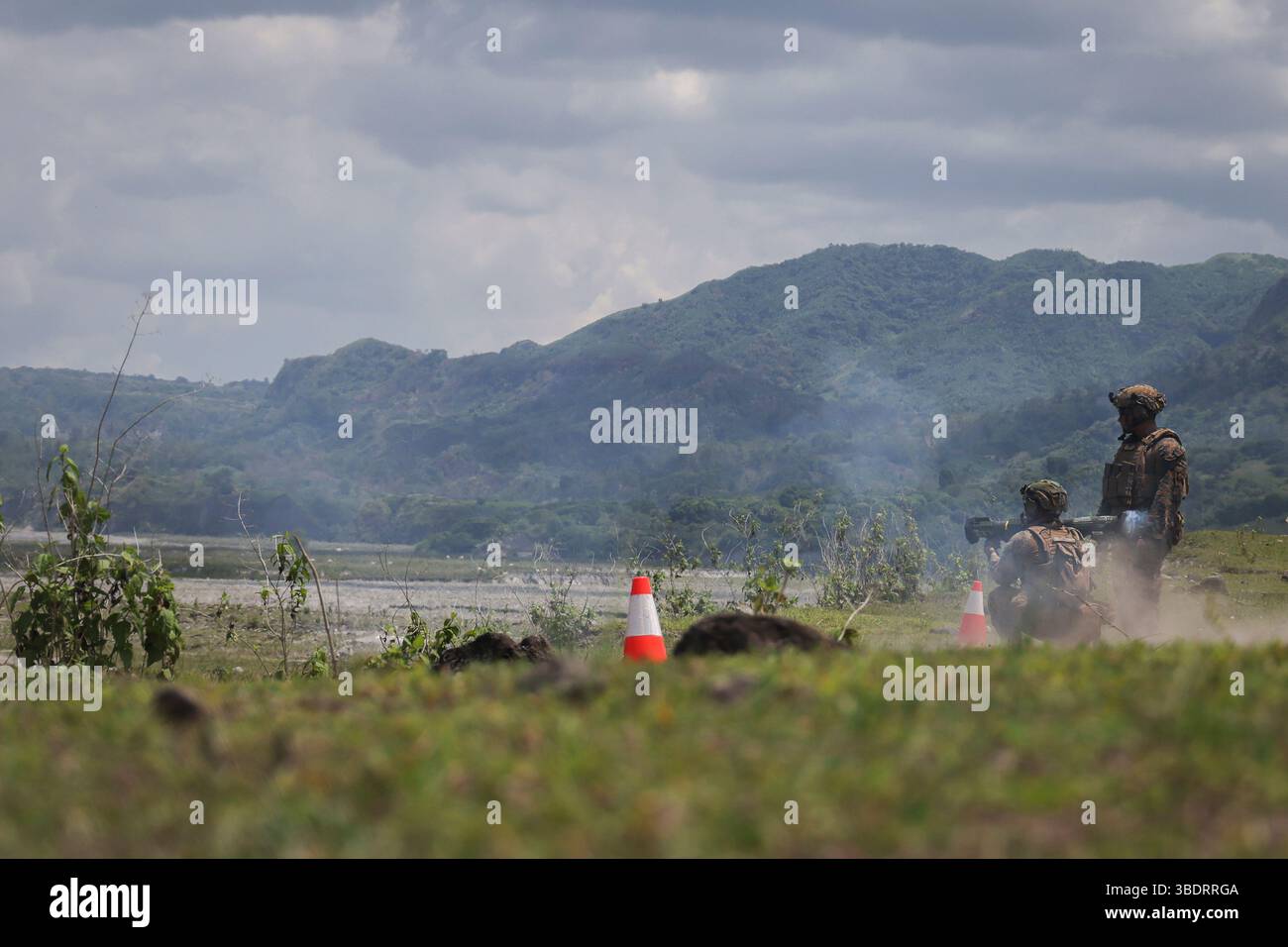 High explosive anti tank at4 hi-res stock photography and images - Alamy