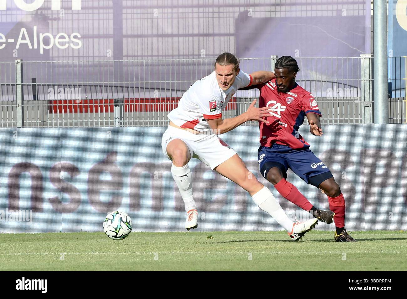 15 Cheick Oumar KONATE (cf63) - 32 Kader BAMBA (cf63) during the ...