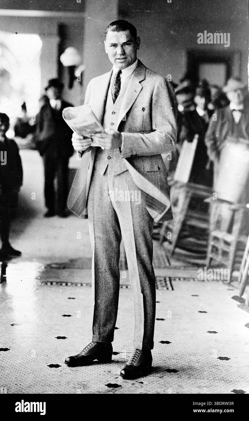 Boxer Jack Dempsey, William Harrison "Jack" Dempsey (1895 – 1983 ...