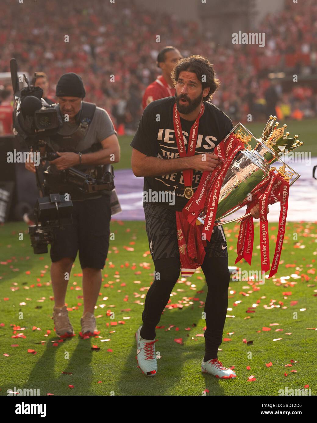 Anfield, Liverpool on Sunday 25th May 2025. Liverpool's Alisson Becker ...