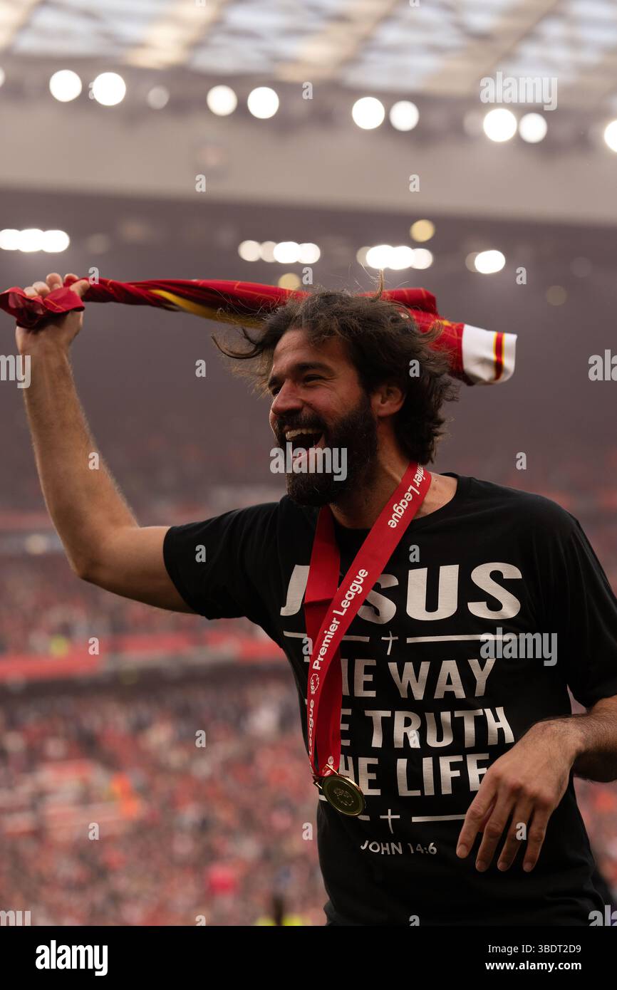 Alisson becker 2025 crystal palace hi-res stock photography and images ...