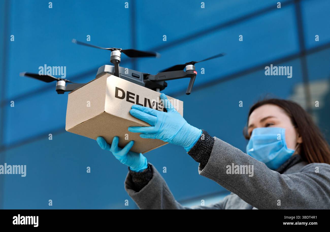Doctor drone hi-res stock photography and images - Alamy