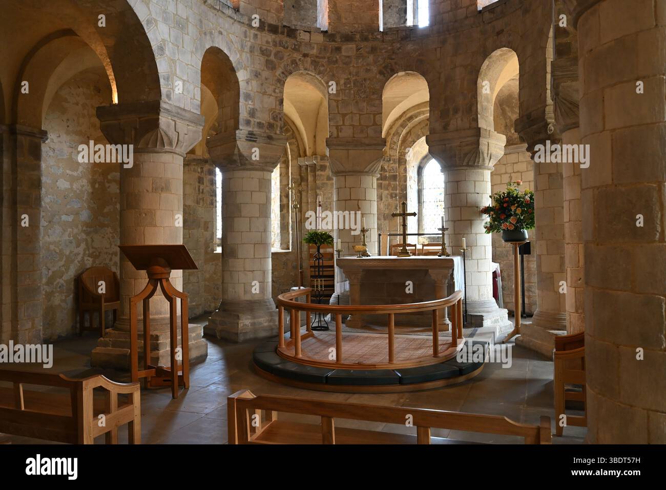 Chapel of St John the Evangelist inside The White Tower - The Tower of ...