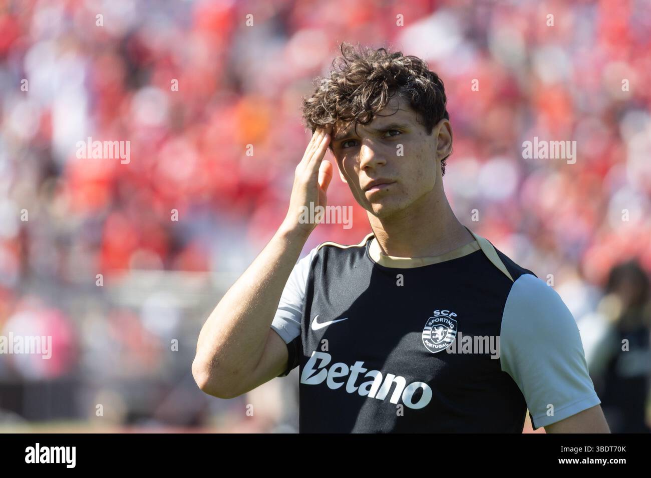 May 25, 2025. Caxias, Portugal. Sporting defender from Portugal EDUARDO ...