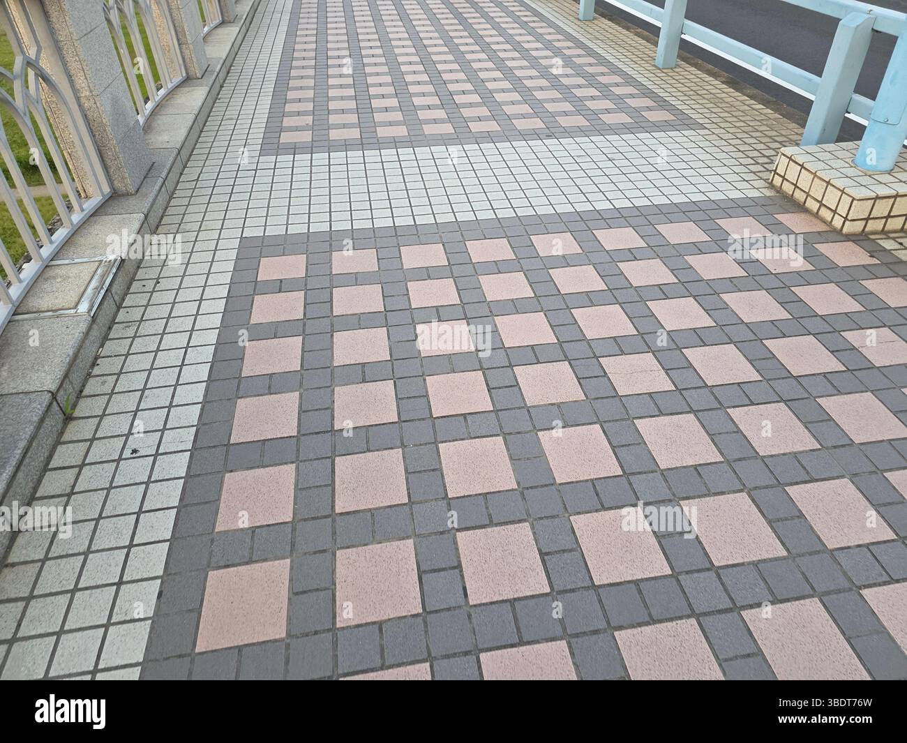 Japan Sidewalk Area Walking Stock Photo - Alamy