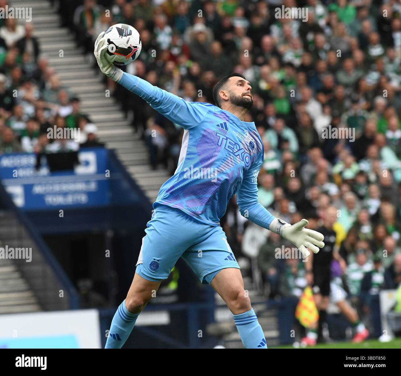 Hampden Park in Glasgow .24th May 25 Scottish Cup Final Aberdeen vs ...