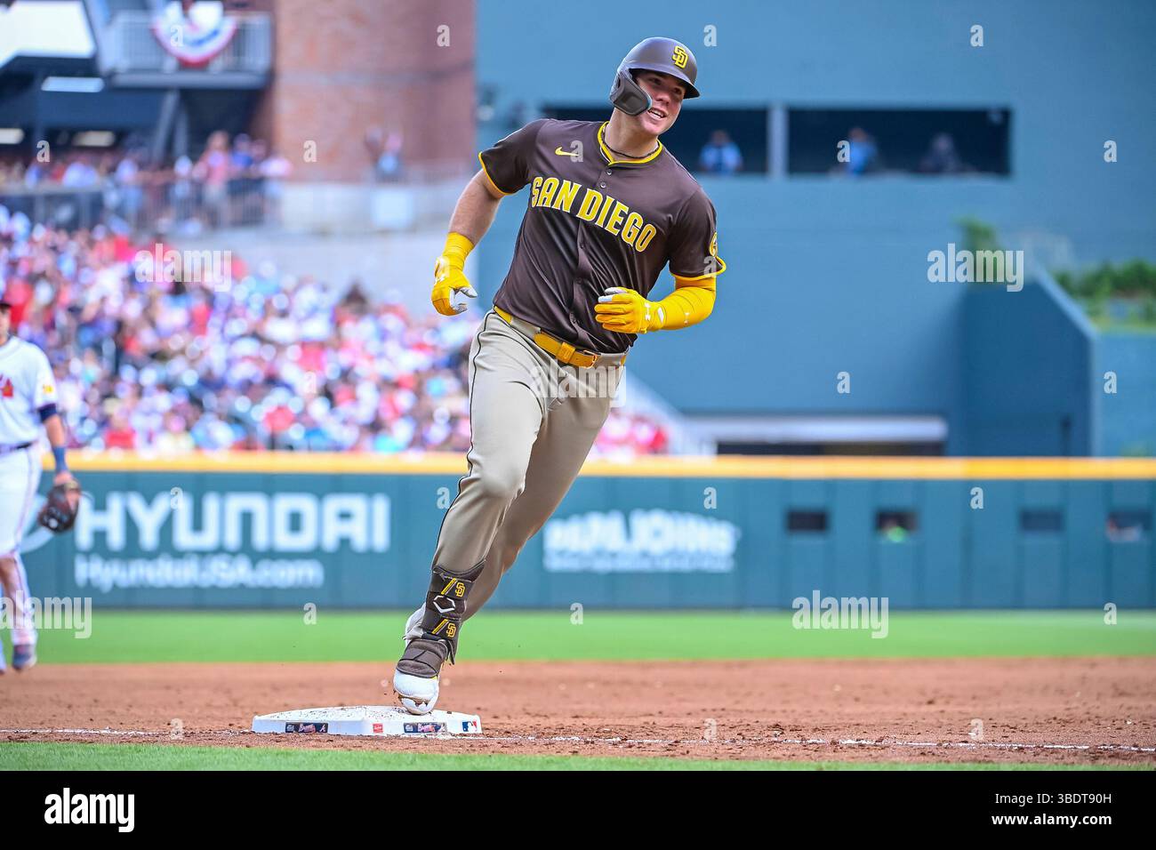 ATLANTA, GA - MAY 25: San Diego Padres left fielder Gavin Sheets (30 ...