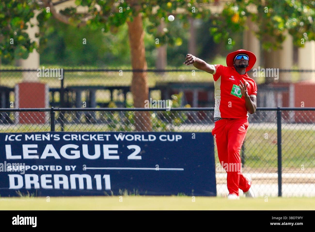 FT LAUDERDALE, FL - MAY 25: Canadian player Dilon Heyliger (20) throws ...