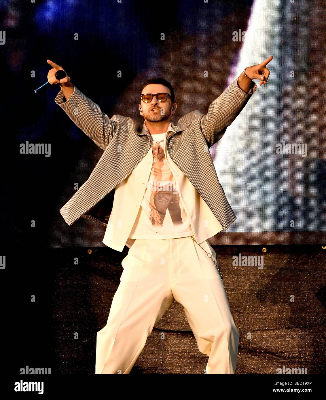 Justin Timberlake performs on Day 2 of BottleRock Napa Valley Music ...