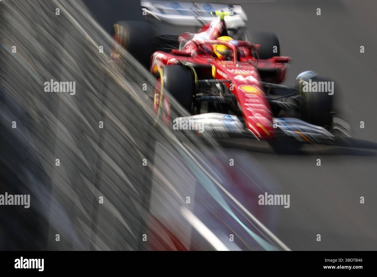#44 Lewis Hamilton (GBR) Scuderia Ferrari HP (ITA) SF25/Ferrari during ...