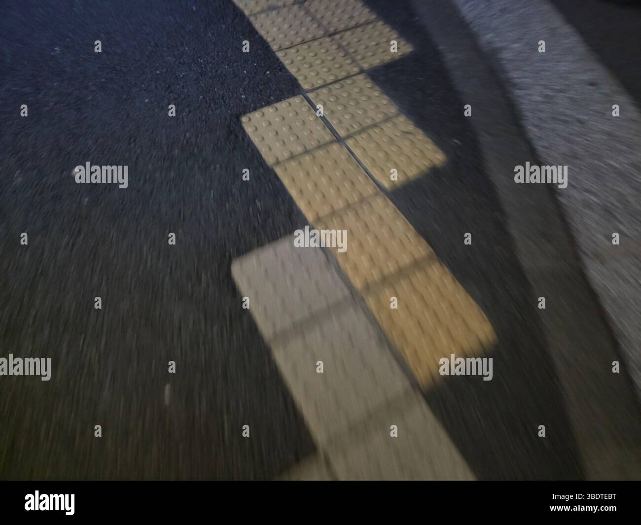 Japanese Sidewalk Street Stock Photo - Alamy