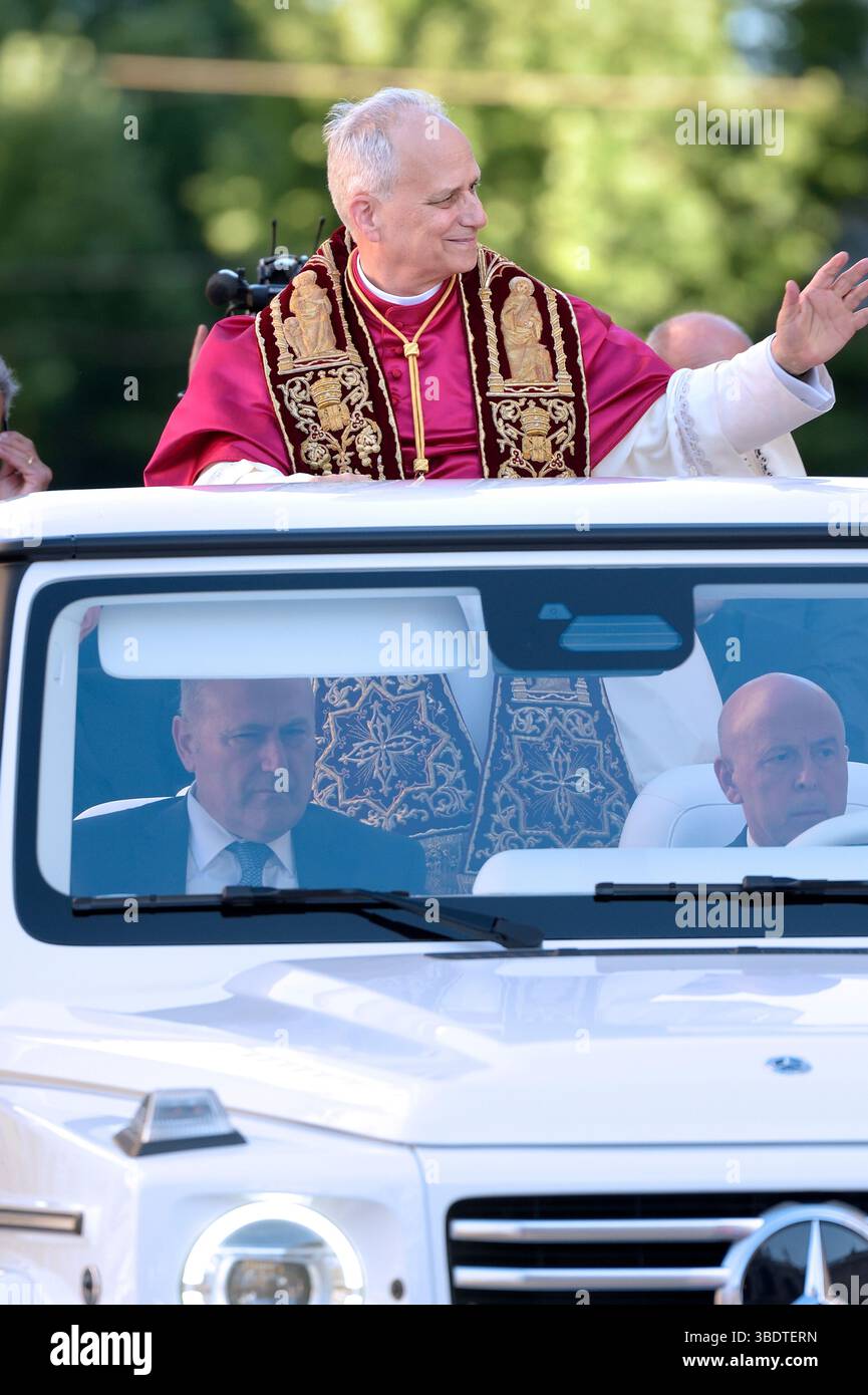 ROME, ITALY - MAY 25: Pope Leo XIV addresses the crowd from the main ...